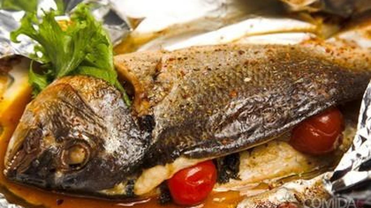 Receita de Peixe recheado na brasa - Comida e Receitas
