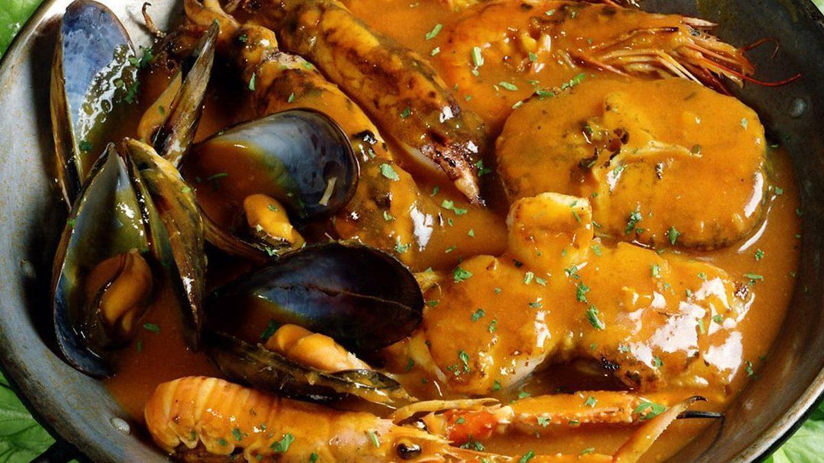 Receita de Zarzuela de pescados - Comida e Receitas