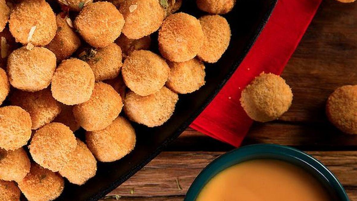 Receita de Chicken Popcorn com molho de iogurte com mostarda e mel ...