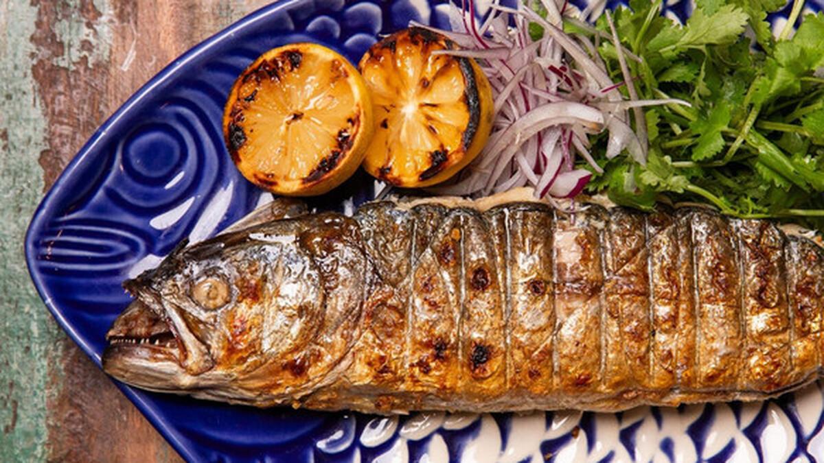 Receita de Peixe recheado com farofa de camarão - Comida e Receitas