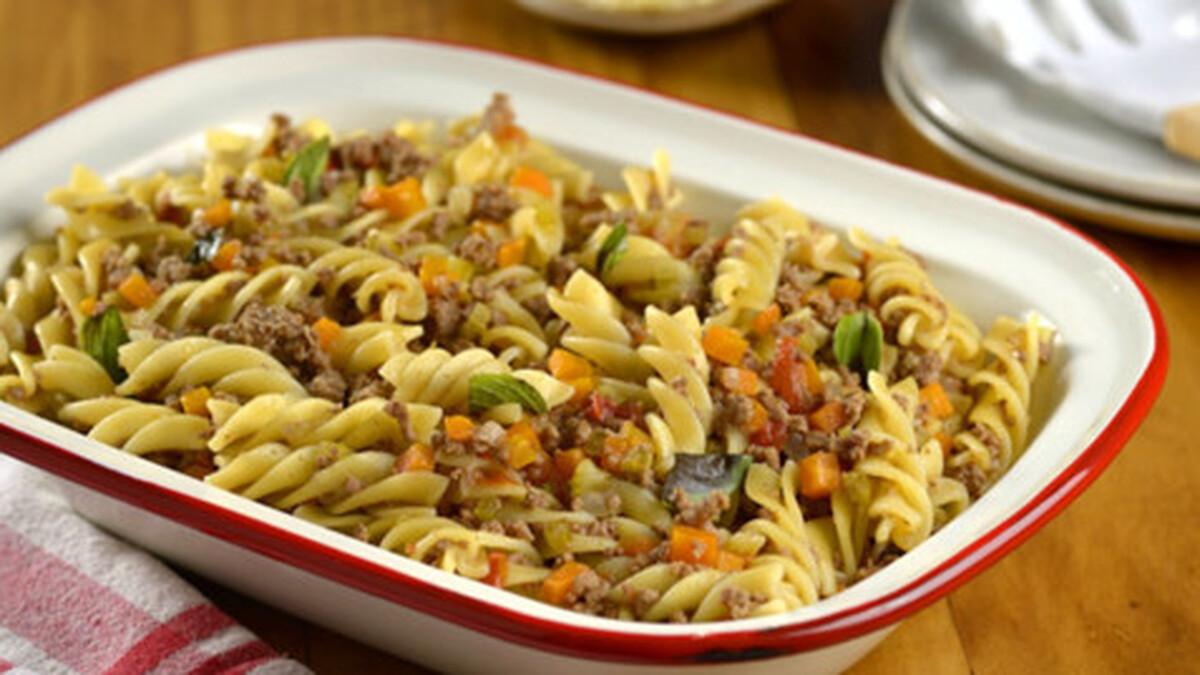 Receita de Macarrão bolonhesa de uma panela só - Comida e Receitas
