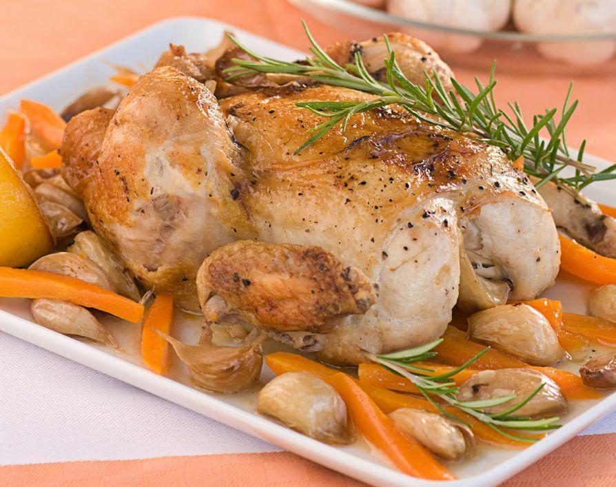 Receita de Frango assado com farofa de legumes - Comida e Receitas