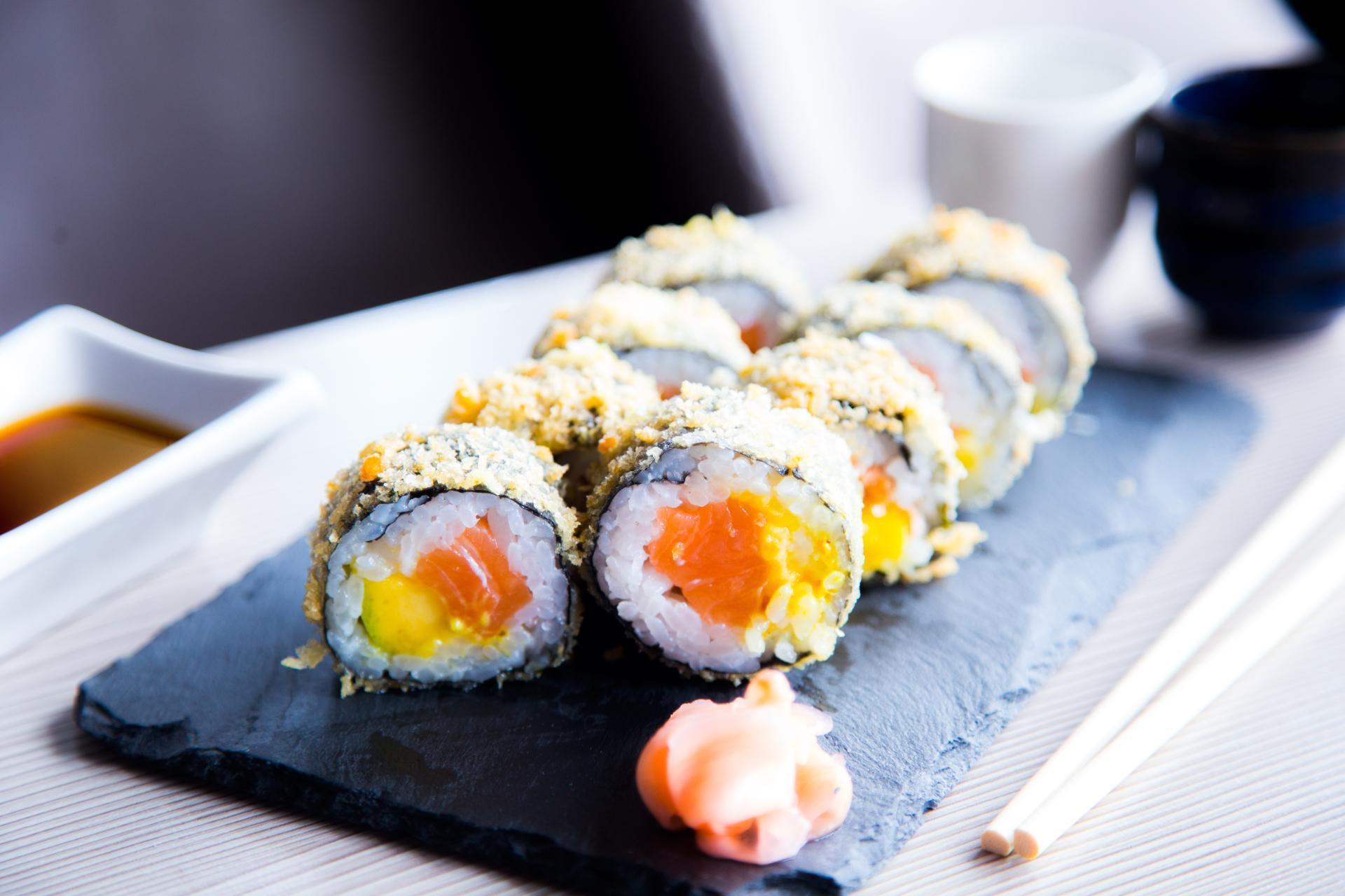 Receita de Sushi Filadelfia Hot Roll - Comida e Receitas