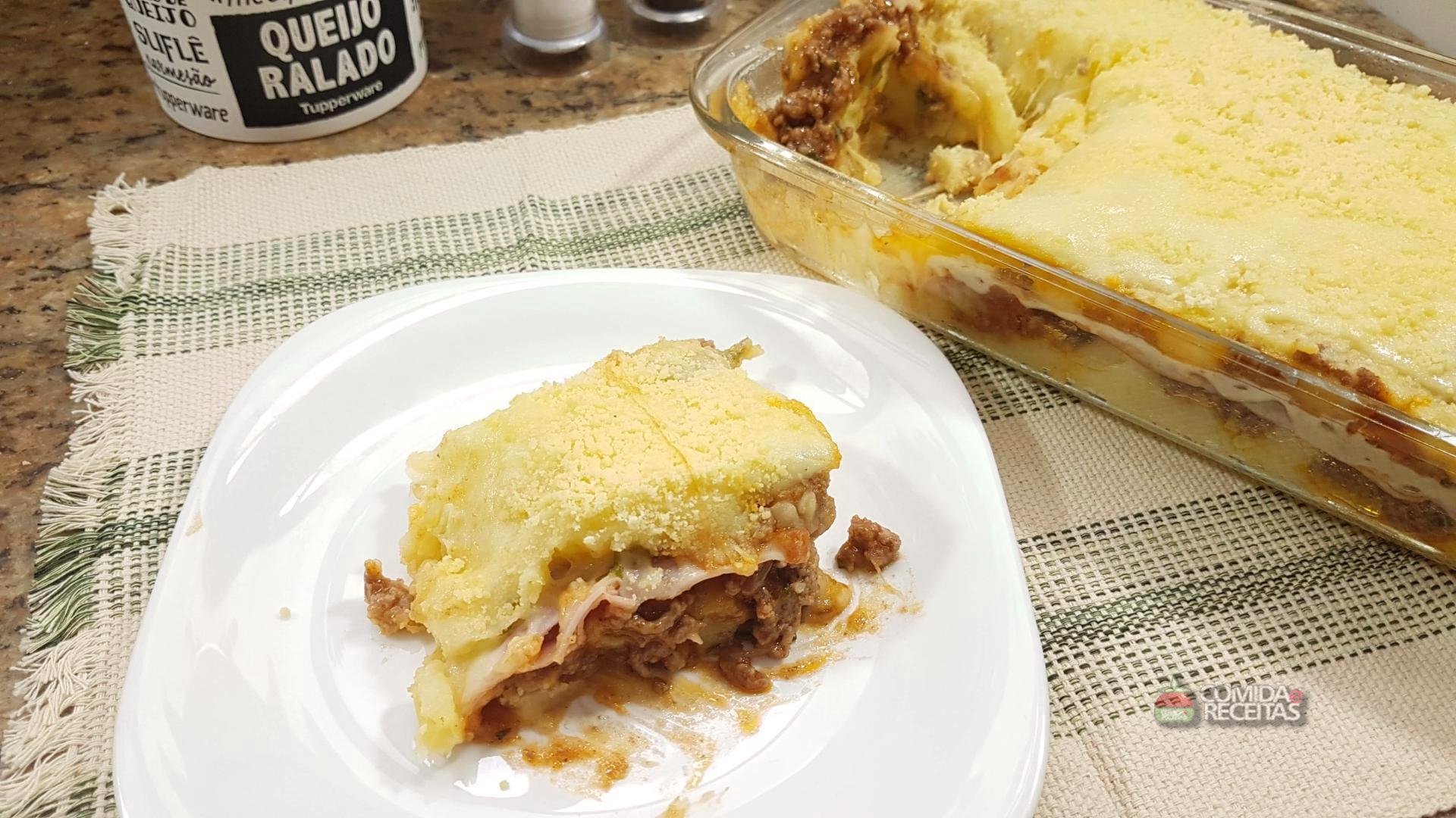 Receita de Escondidinho de carne moída com presunto e queijo - Comida e ...