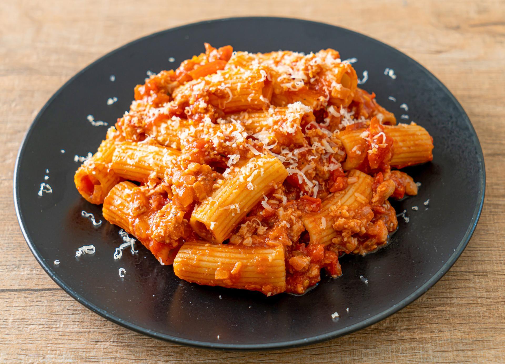 Receita de Rigatoni com ragu de carne - Comida e Receitas