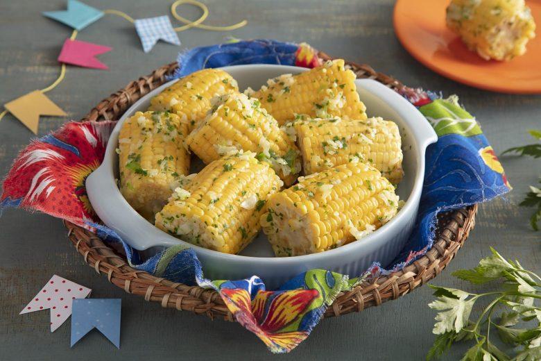Receita de Espiga de milho temperada - Comida e Receitas