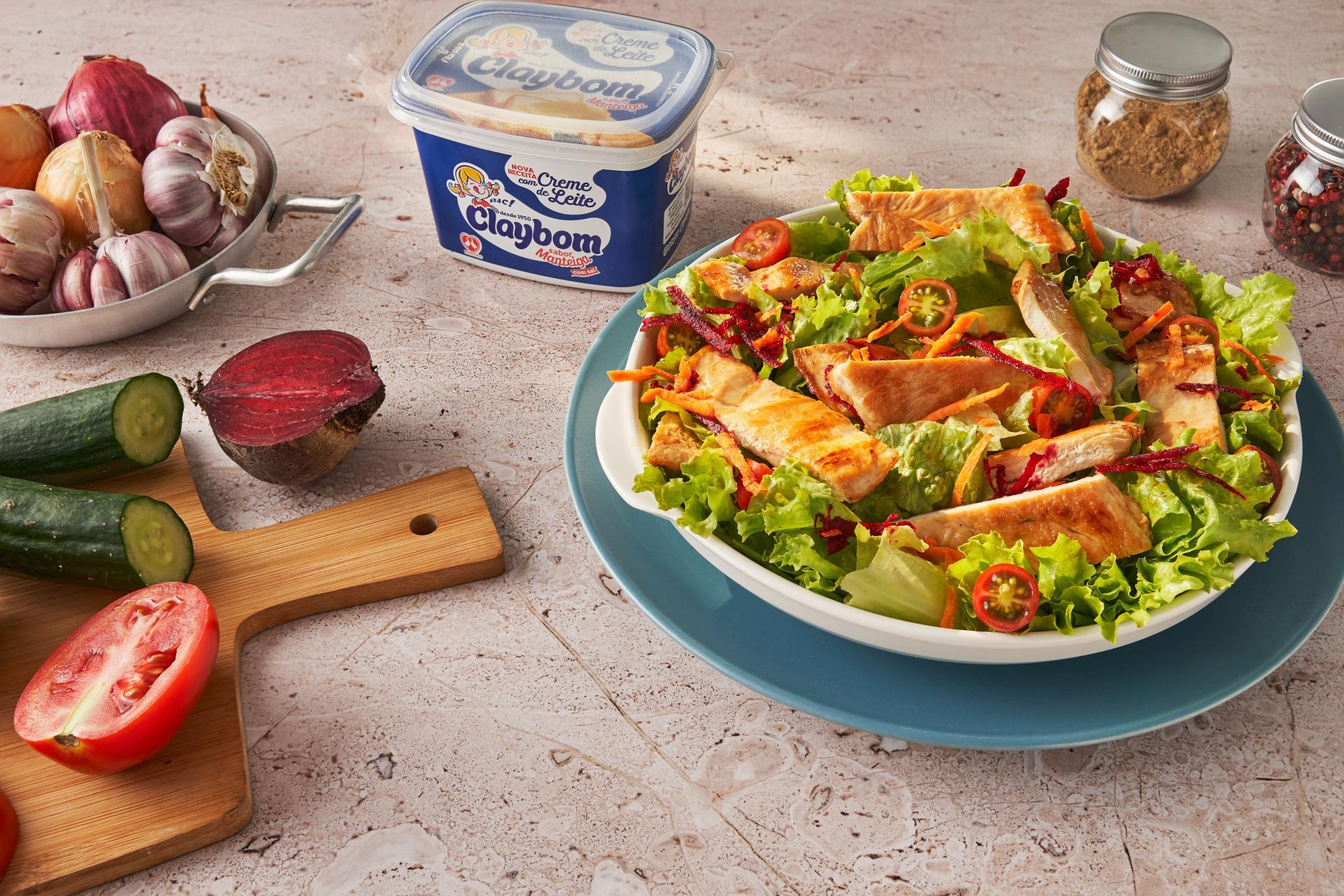 Receita de Salada de verão com filé de frango - Comida e Receitas